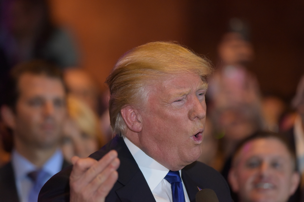 Trump compares the White House UFC arena to the Eiffel Tower "Maybe we ...
