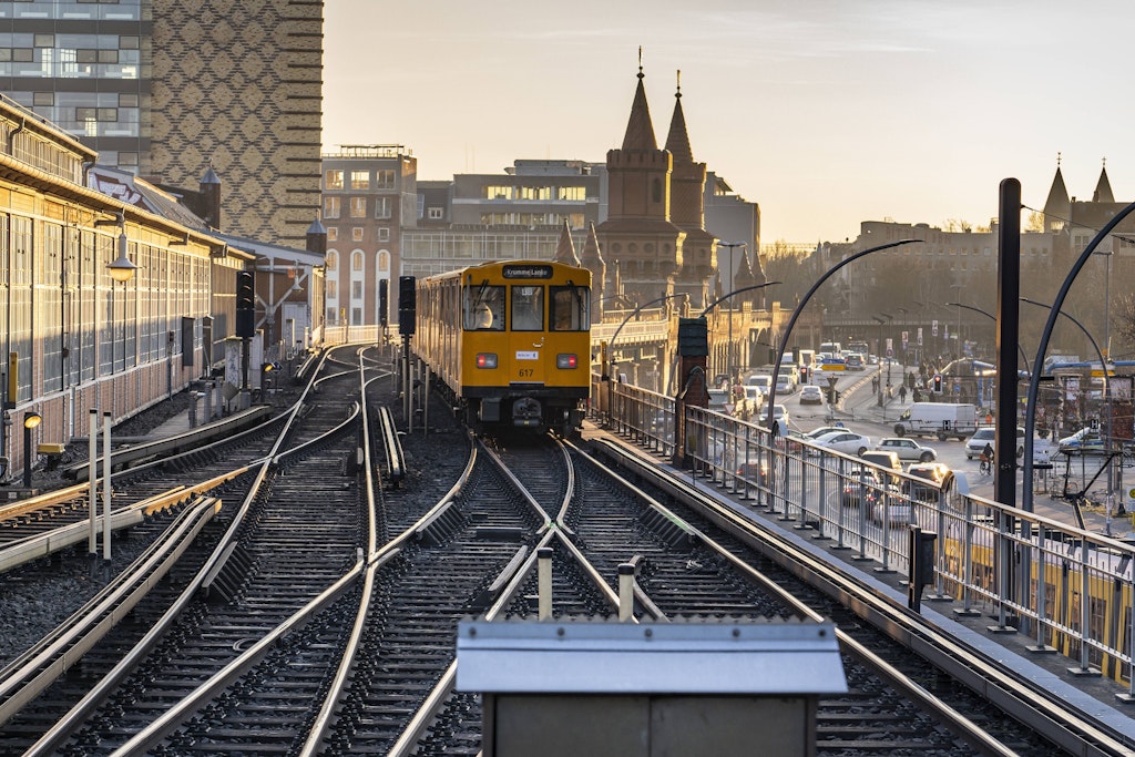 BVG-Störung: U1 fährt verkürzt, Pendler müssen umsteigen