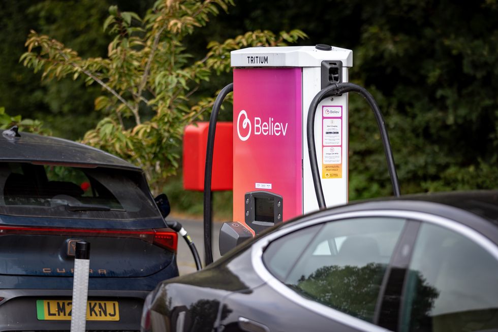 Electric car drivers backed by 'largest EV charging programme' with ...