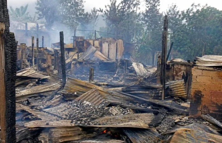 Manipur tense again? 3 killed, several houses set ablaze in deadly ...