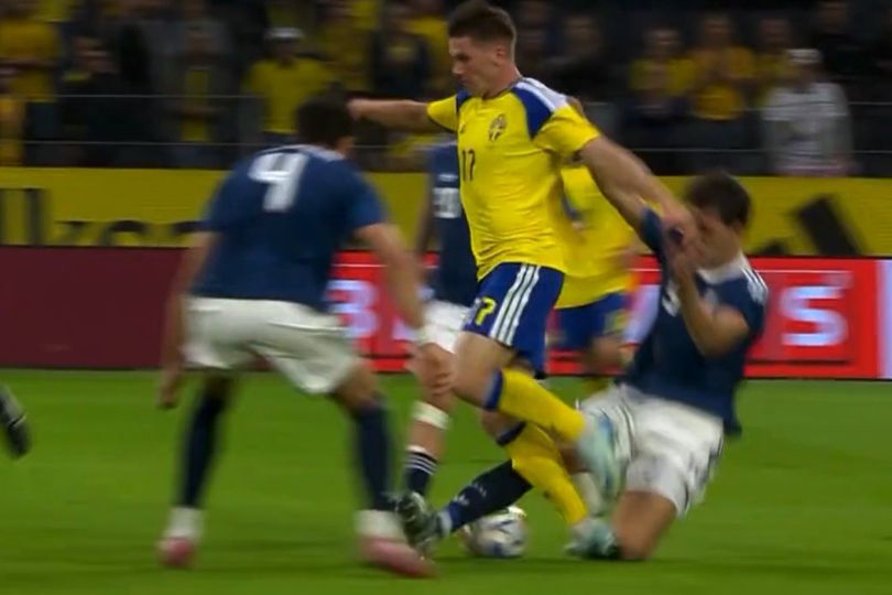 Viktor Gyokeres survives World Cup injury scare as Arsenal star suffers ...