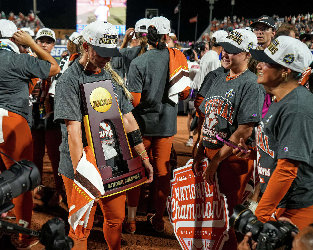 After repeat, can Texas softball supplant Oklahoma atop the sport? | Golden