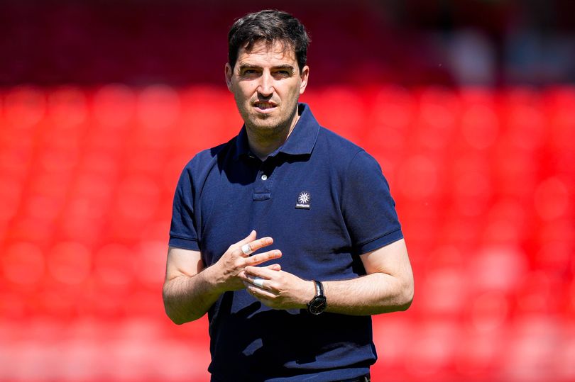 Andoni Iraola will hand Liverpool debut to Arne Slot's final signing as ...
