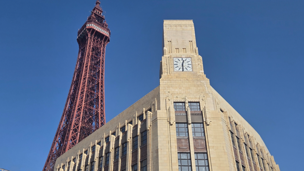 Seaside town's Art Deco building to become flats