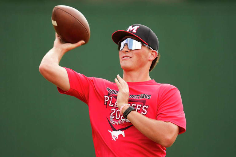 Memorial chasing a baseball state title with head football coach ...