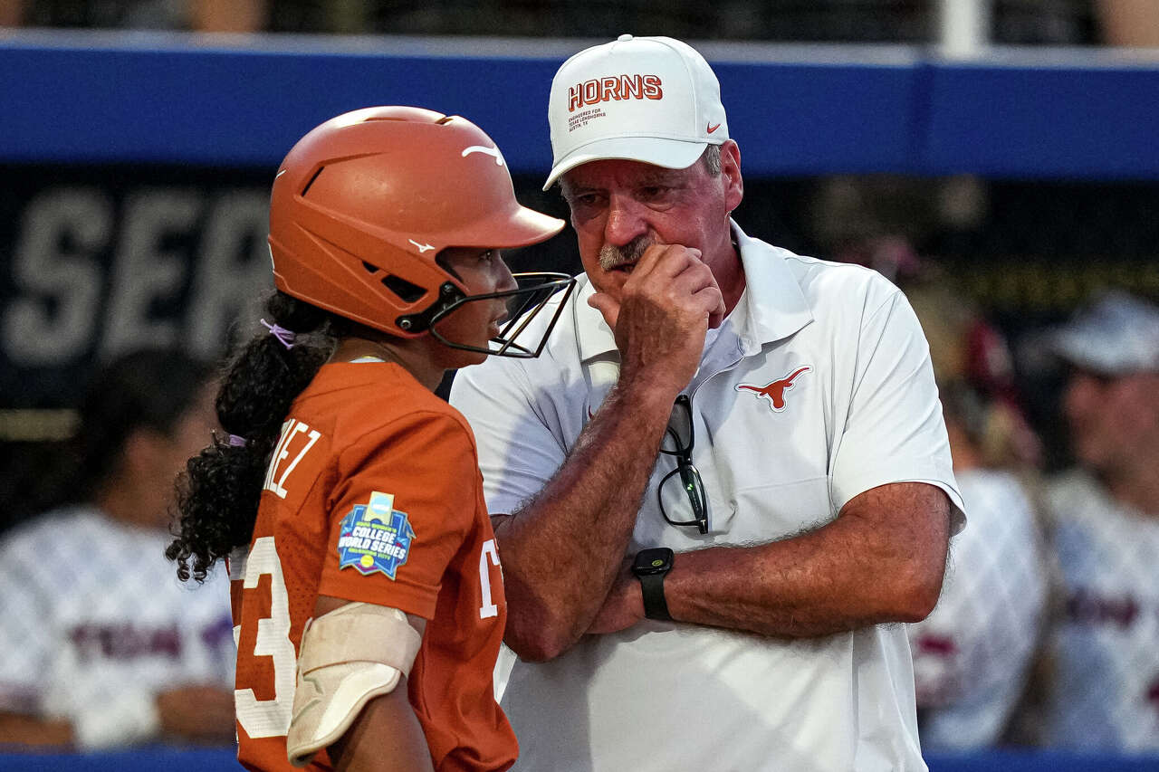 After repeat, can Texas softball supplant Oklahoma atop the sport? | Golden