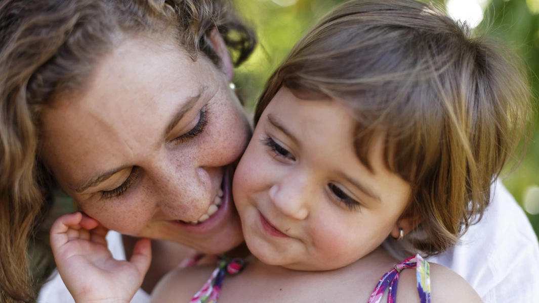 Study links mother-daughter brain sync to fewer emotional issues