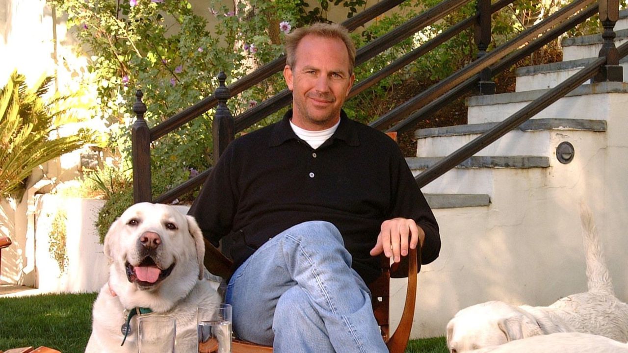 Kevin Costner's 2002 lap pool was a masterclass in turning a backyard ...