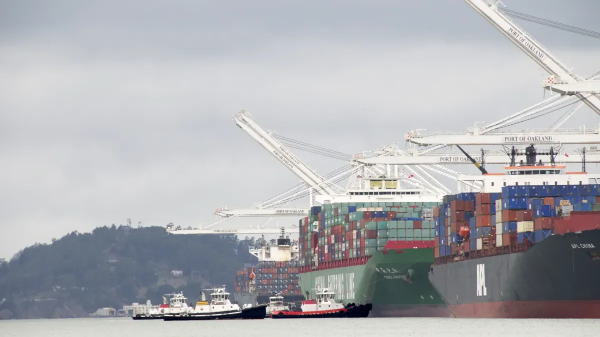 Adieu le canal de Panama : un convoi de 900 véhicules vient de ...
