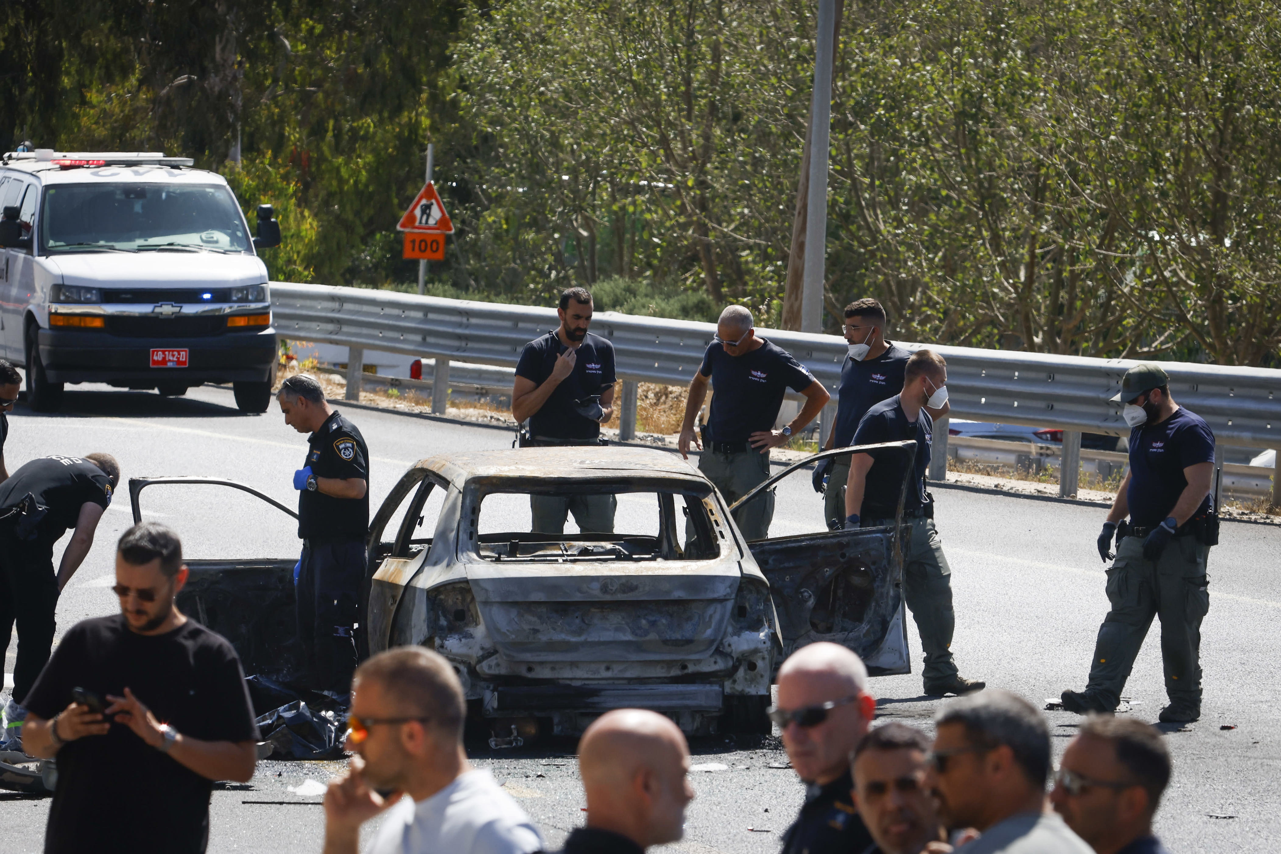 Thursday's Ayalon car bomb victim identified, estranged husband ...