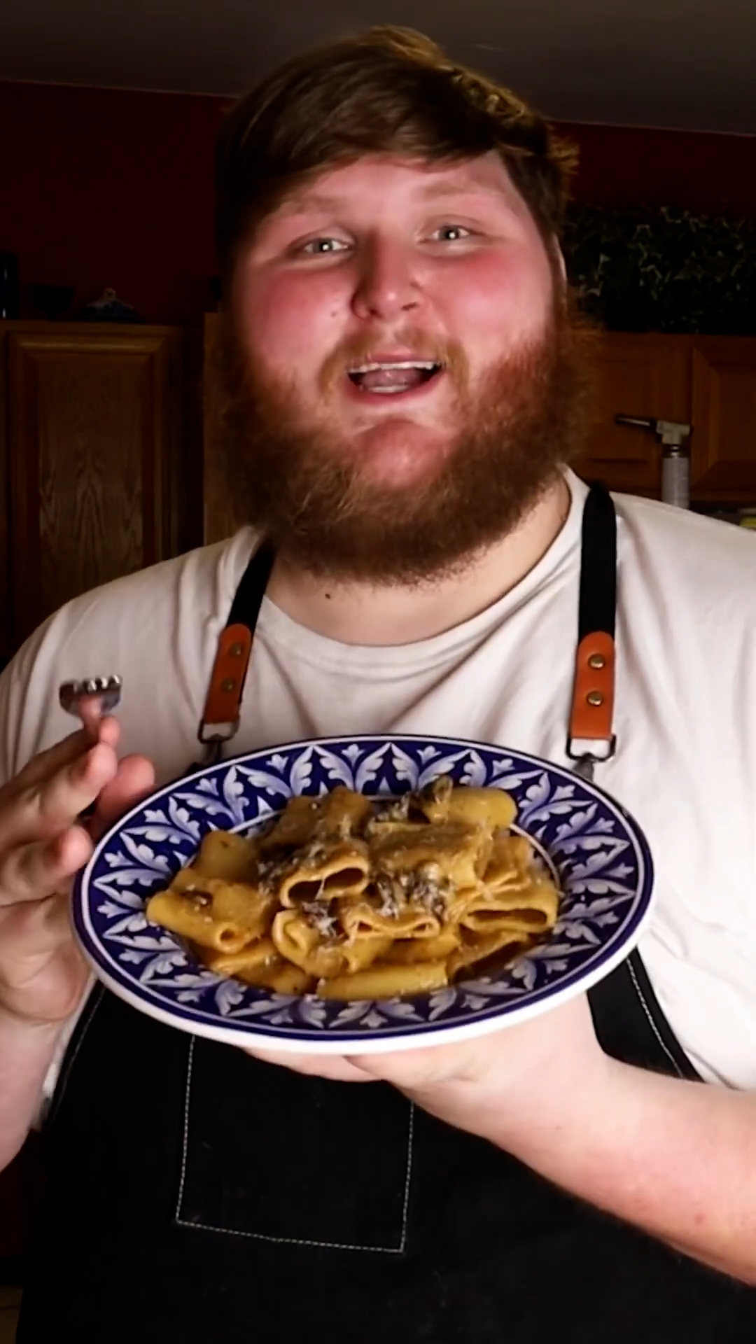 Traditional Roman carbonara with guanciale