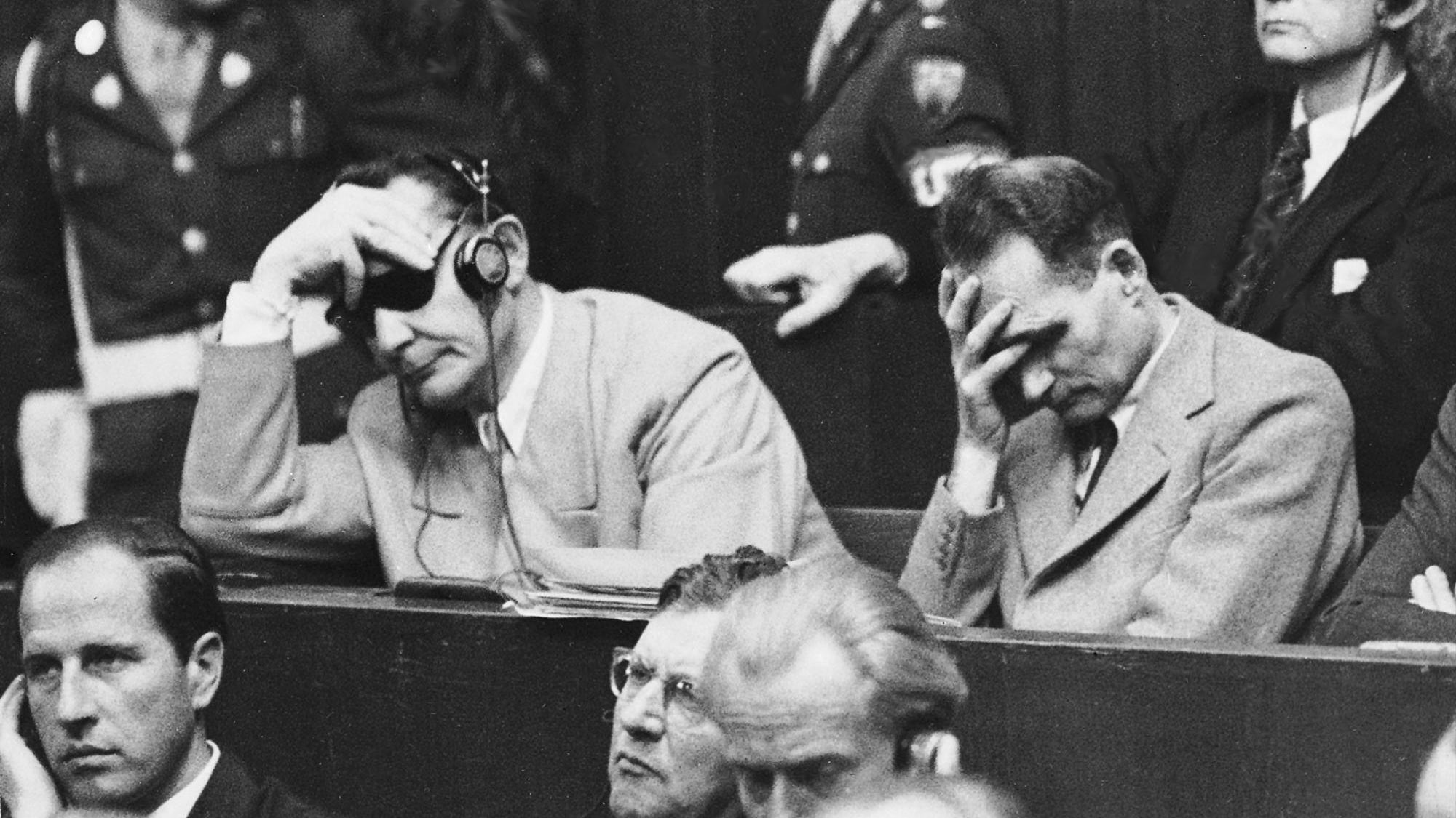 EEUU publica 12 millones de fichas de afiliados al partido nazi y ...
