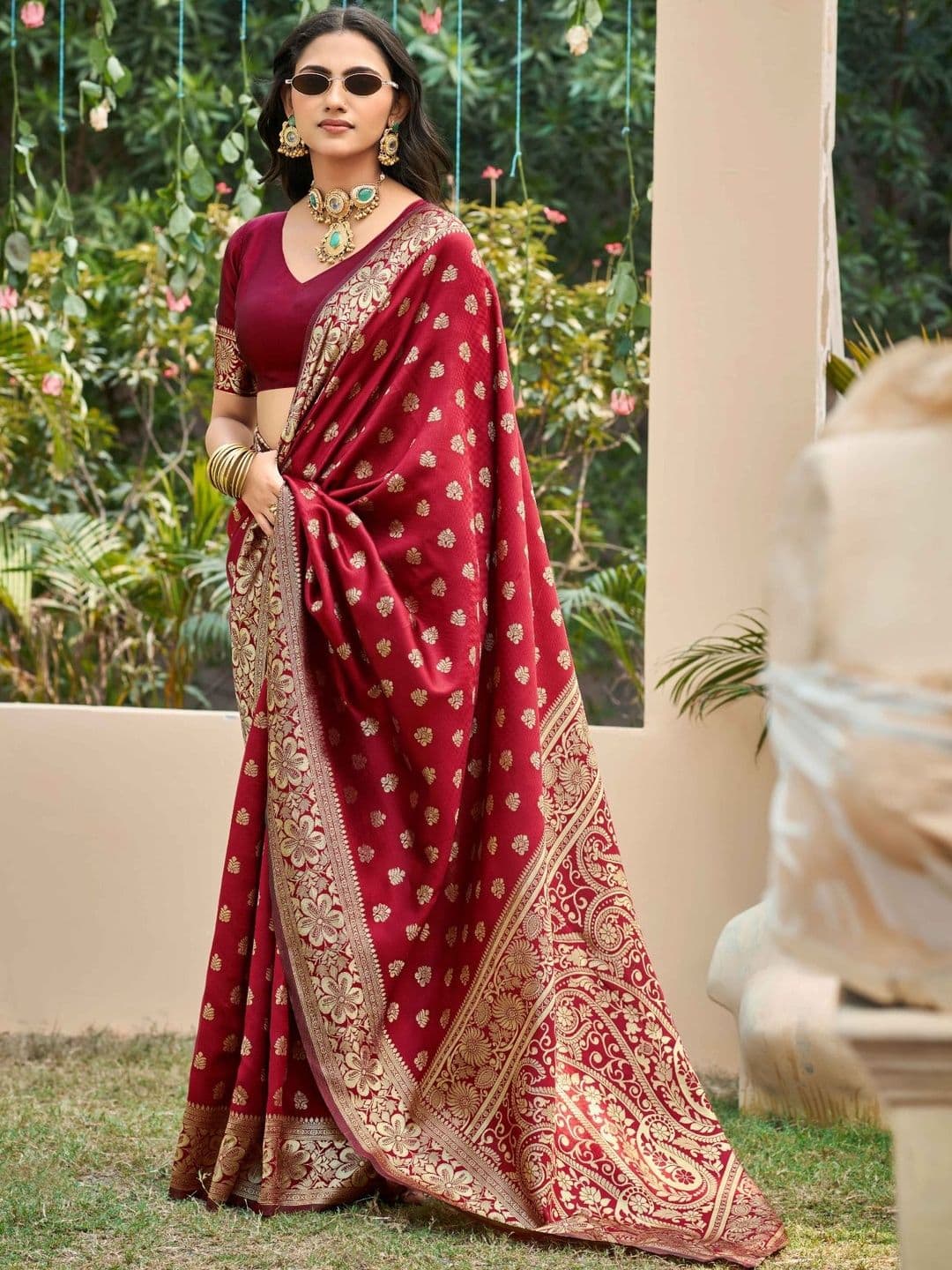 End of Reason Sale: Designer sarees that define elegance