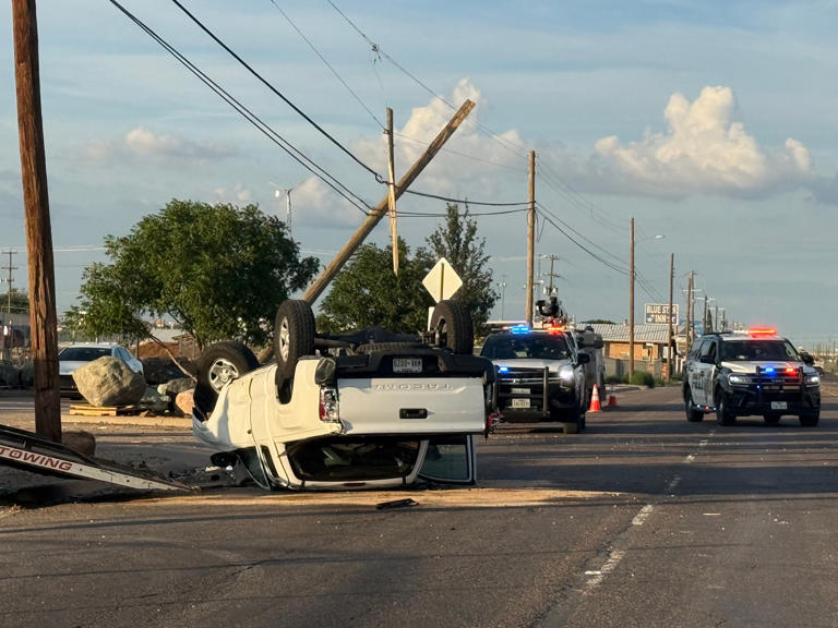Sleeping driver crashes into electrical pole in Odessa