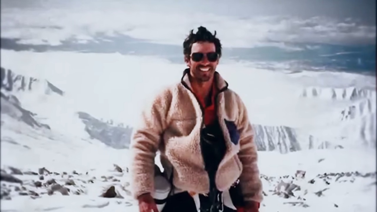 Climbers found him frozen solid - "Too close to death" - then he ...