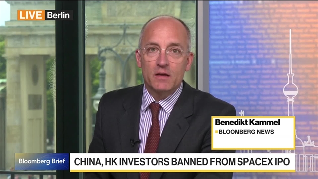 Chinese, Hong Kong investors banned from SpaceX IPO