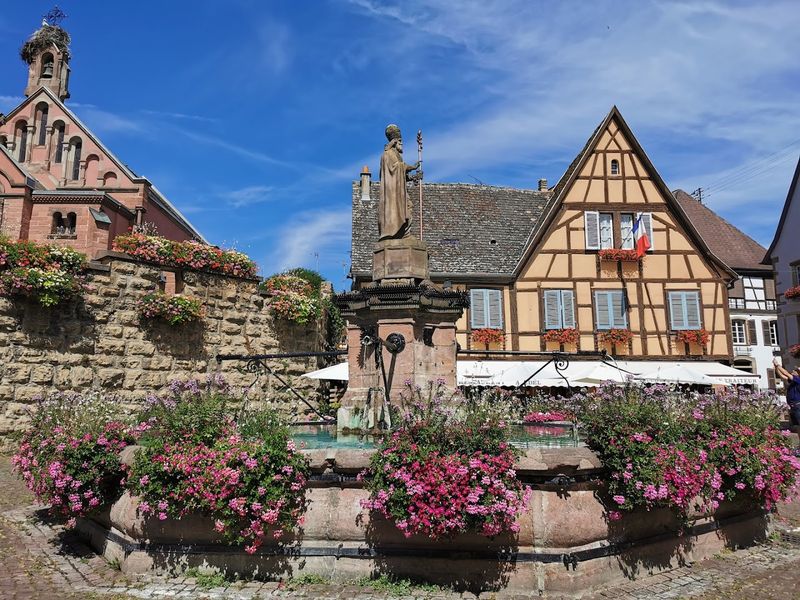 This hidden French village looks like it came straight out of Beauty ...