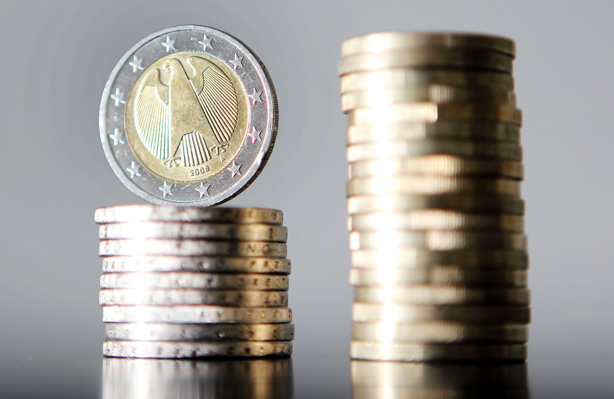 Eurozone economy unexpectedly shrinks in first quarter