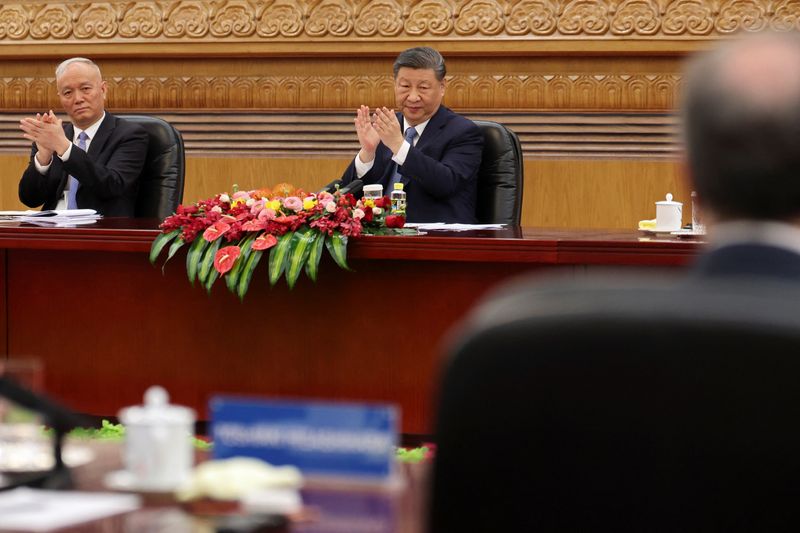Senior Chinese official Cai Qi tapped as head of central party school