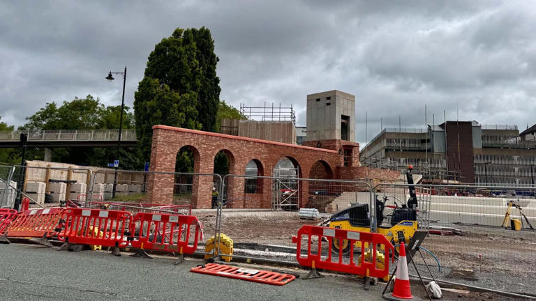 Footbridge work to link town with £18.7m project