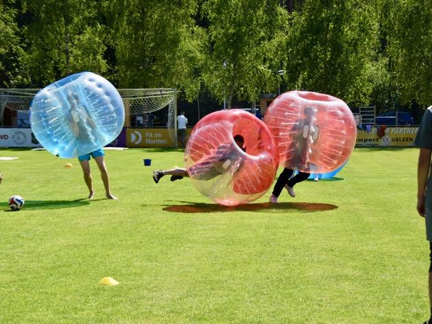 Bubble-Soccer-Cup in Holdenstedt sucht noch Teams – 500 Euro Preisgeld ...