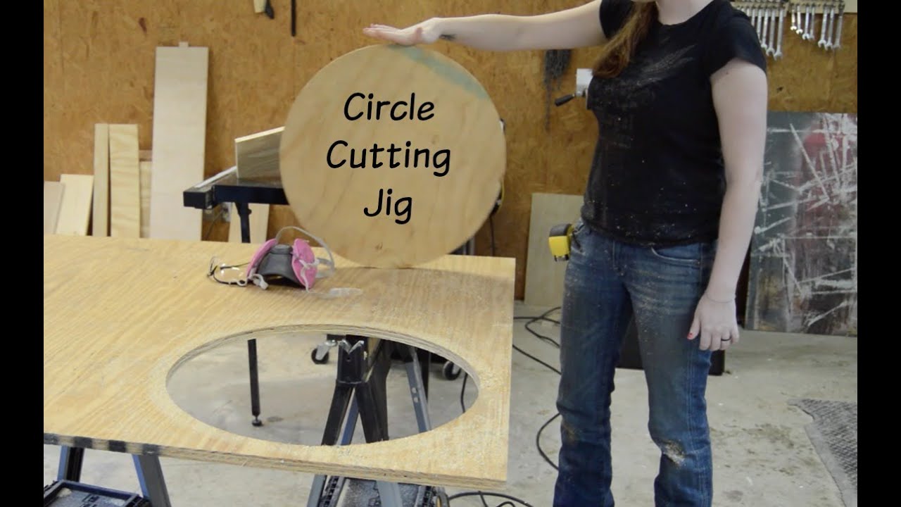 How to make an easy circle cutting jig for a router