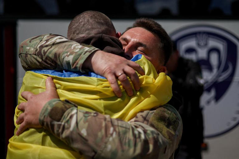 Ukraine and Russia exchange 185 prisoners of war each in swap
