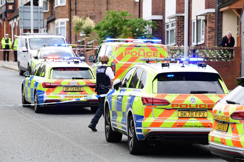Police hunt for Fiat 500 driver after 'serious' New Brighton crash as ...