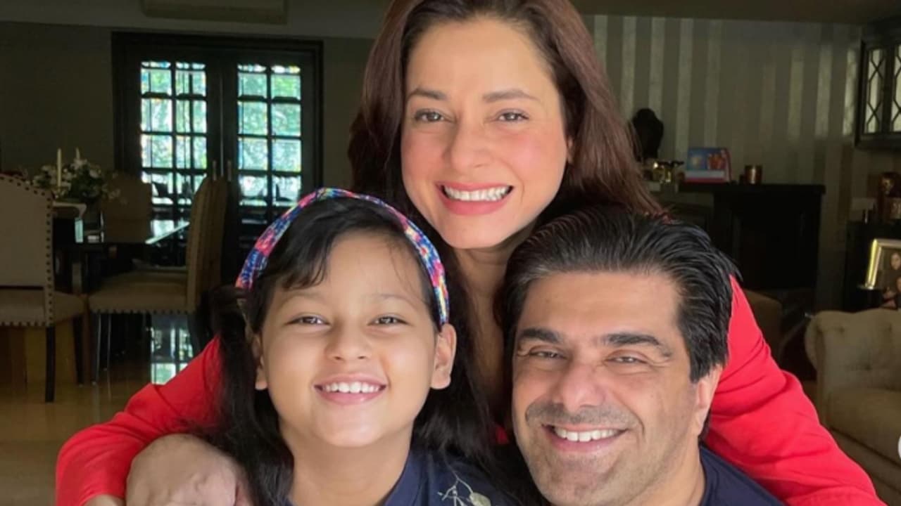 'I was just dead': When Neelam Kothari's daughter asked her if she is ...