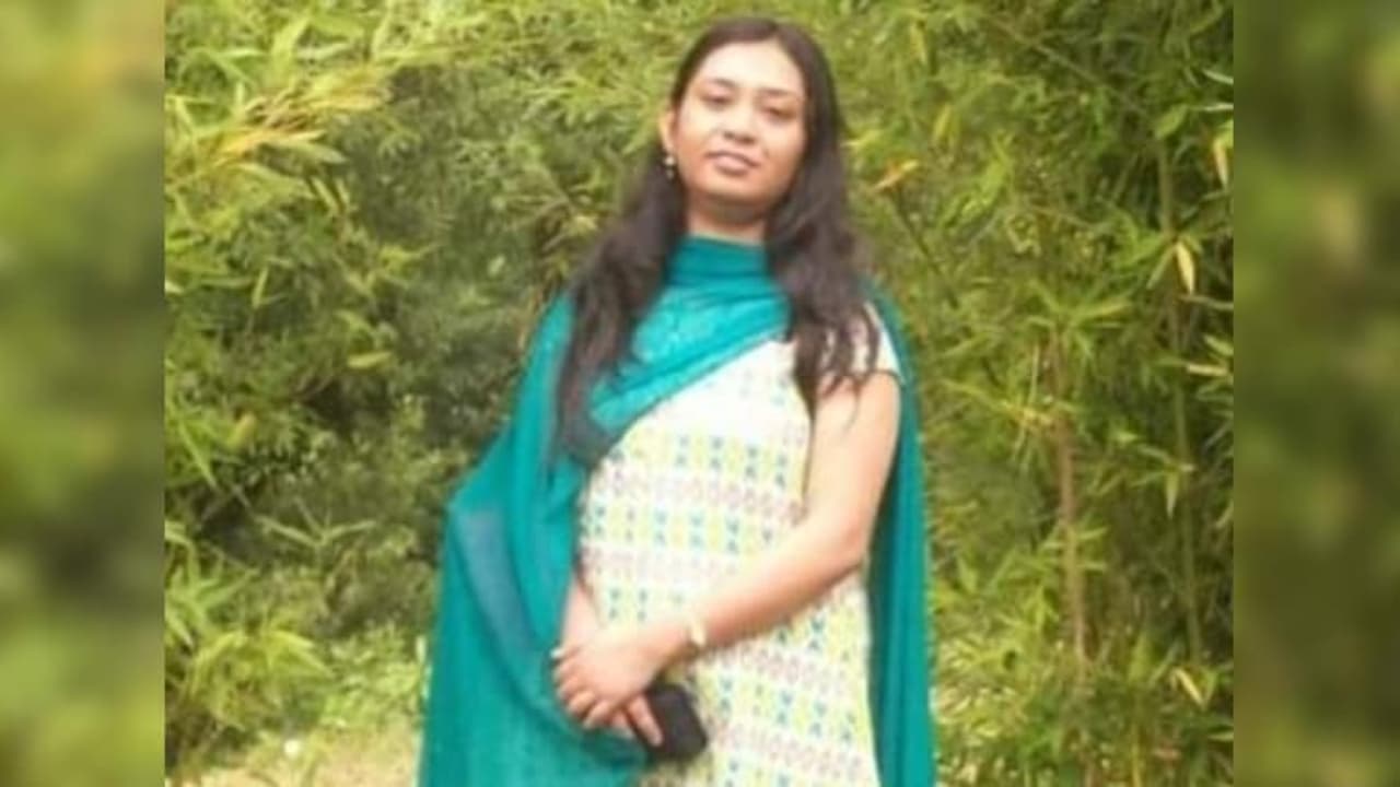 Who was Debosmita Paul? Delhi University professor found murdered, CCTV ...