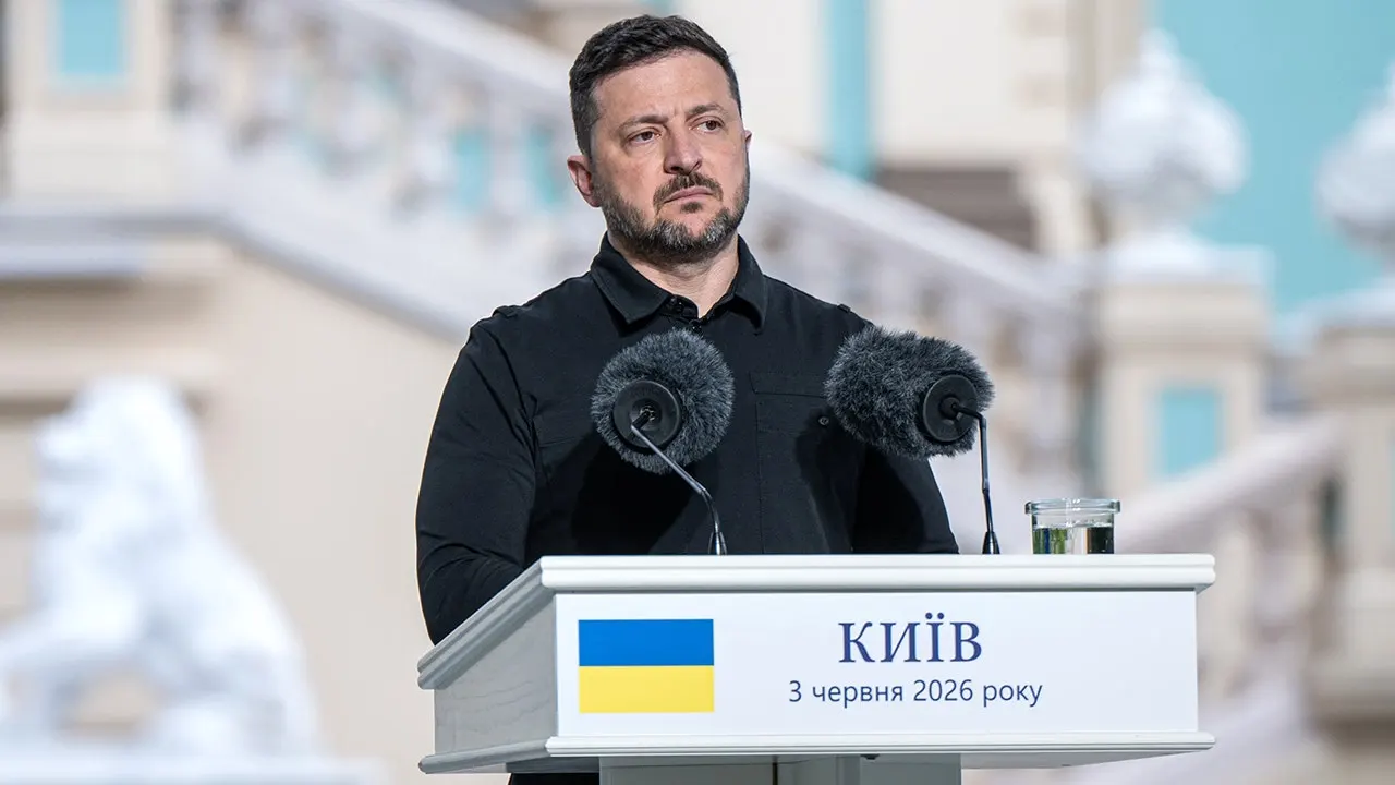 Zelenskyy issues open letter to Putin proposing meeting as US 'fully ...