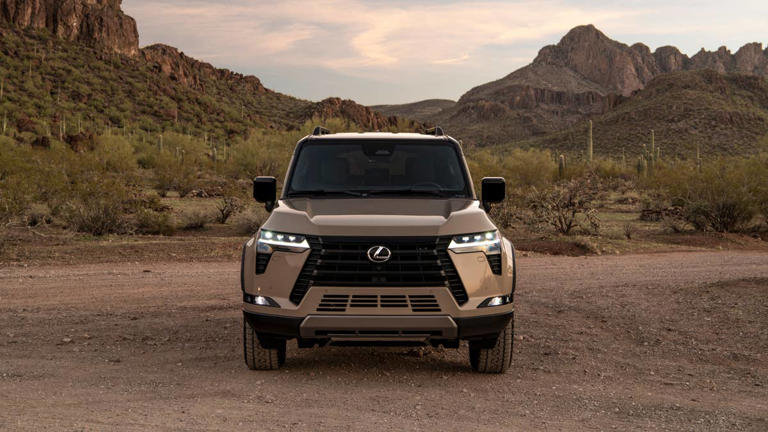 Lexus GX 550 vs. Land Rover Defender 110: The off-road luxury fight