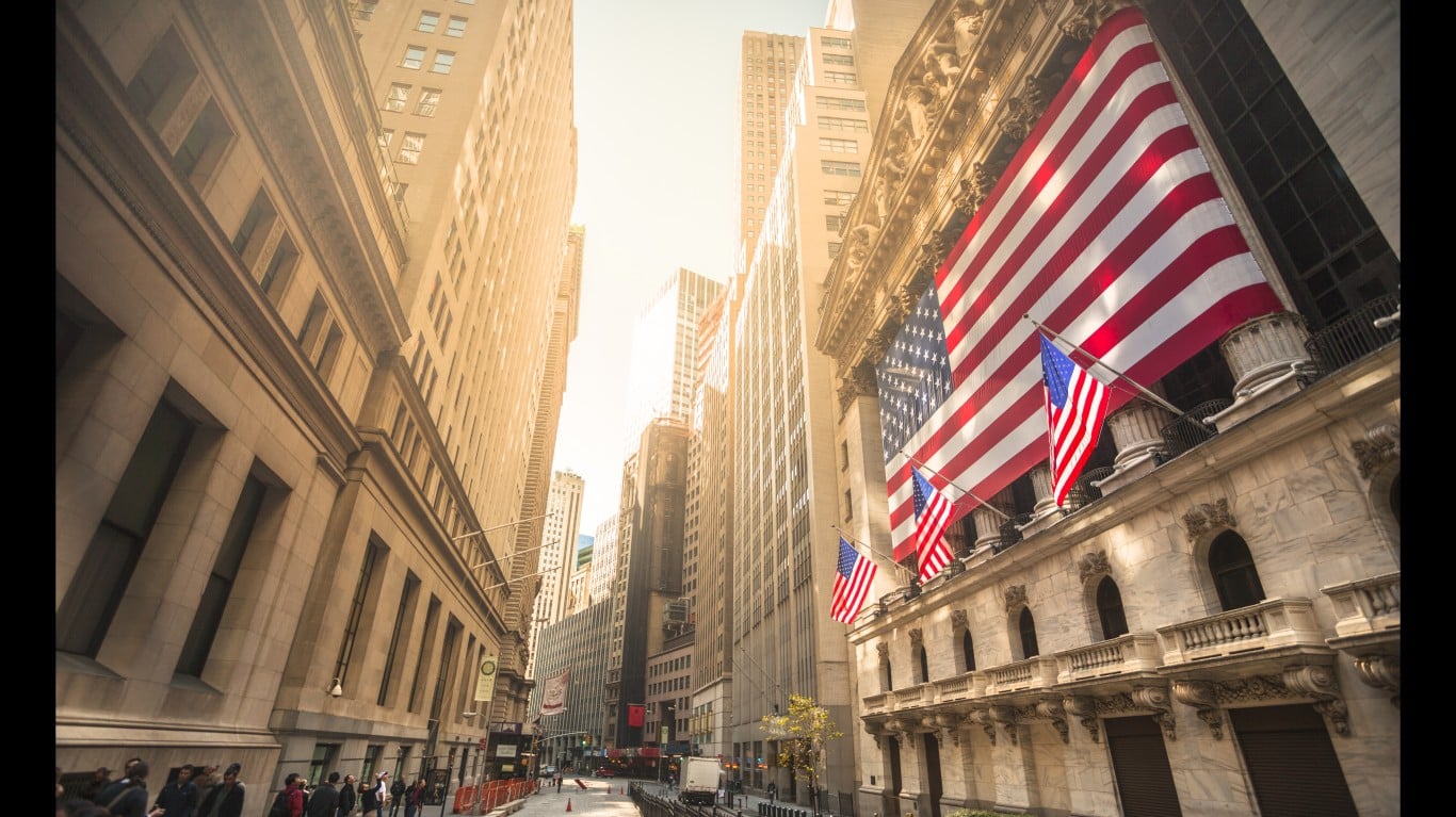 Goldman Sachs sees S&P 500 at 8000 year-end: 5 of its top picks pay big ...