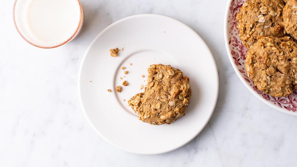 Heart-healthy oatmeal cookies you can eat for breakfast