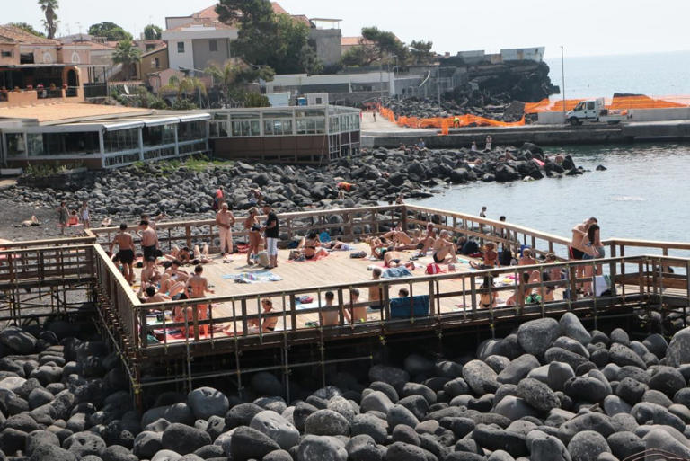 Foto | Estate 2026 a Catania: solarium operativo a San Giovanni Li Cuti ...