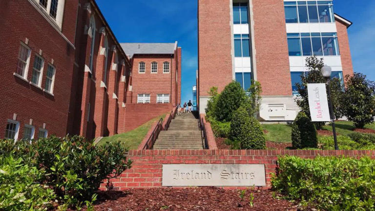 Inside the Tennessee high school that’s Spain’s home away from home at ...