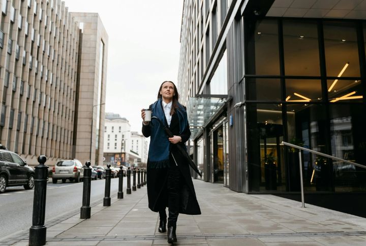20 qualities of women who own every space they enter