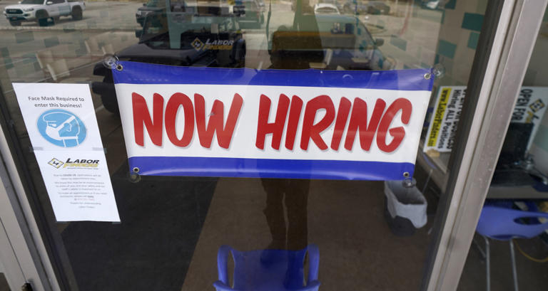 US job market extends winning streak with 172,000 new positions in May 2026