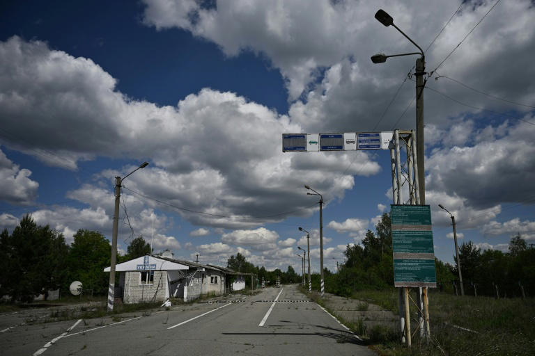 'We must be ready': Ukrainian troops on guard at the Belarus border