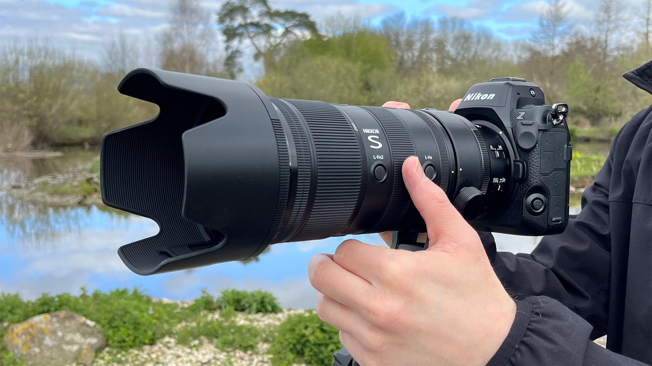 New firmware update fixes autofocus issues on Nikon flagship telephoto lens
