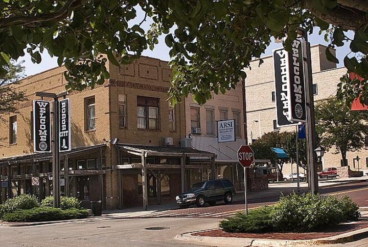 15 Places In The Wild West Still Living That 1800s Dream