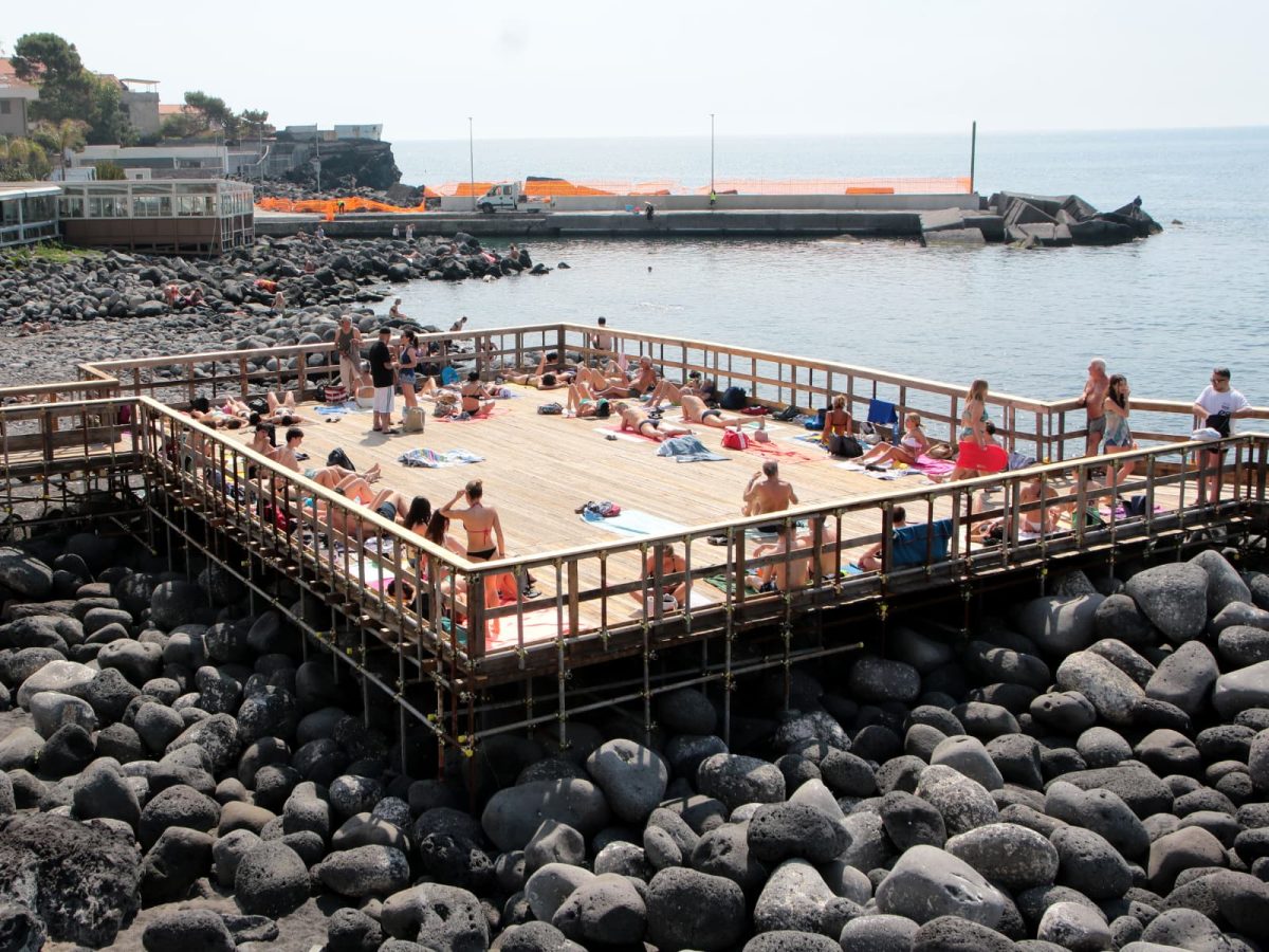 Foto | Estate 2026 a Catania: solarium operativo a San Giovanni Li Cuti ...