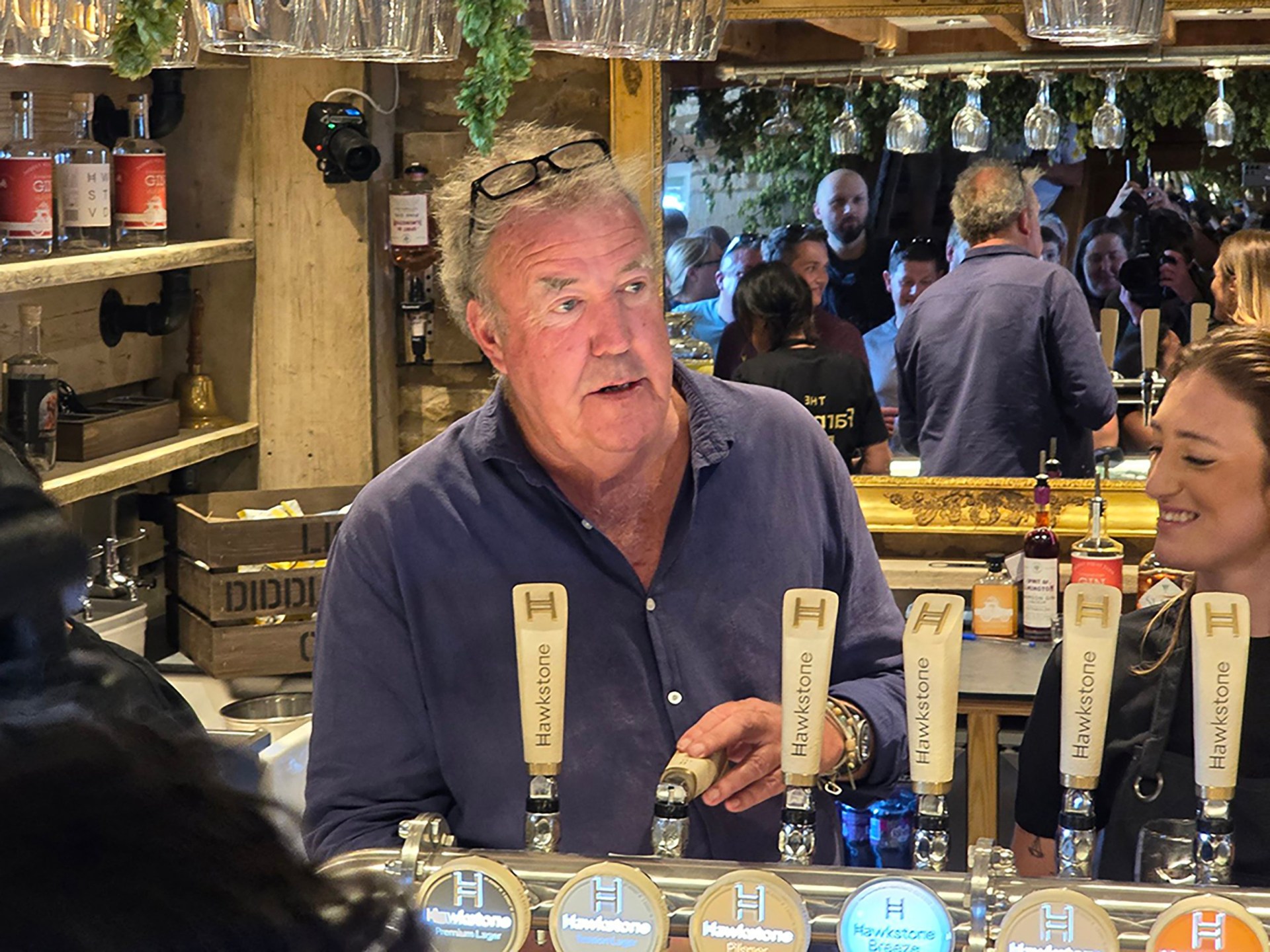 Jeremy Clarkson forced to issue warning at Farmer’s Dog pub during ...