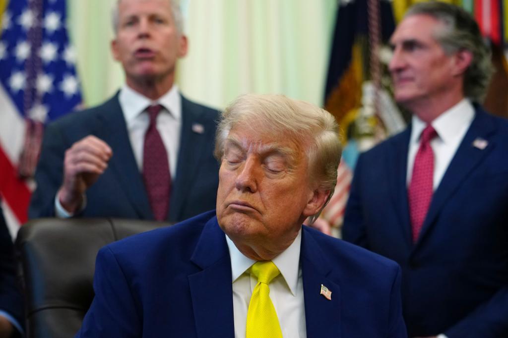 Is Donald Trump falling asleep during a press conference?
