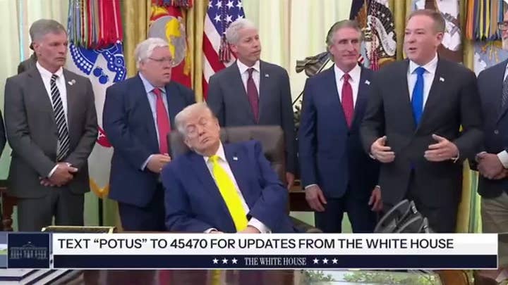 Trump appears to fall asleep in Cabinet meeting again