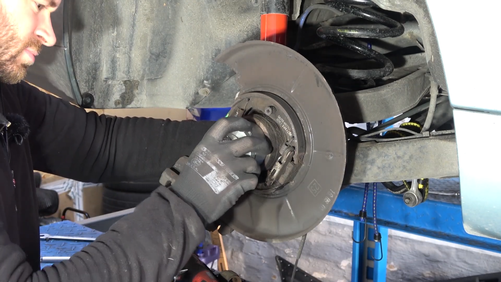 How to fix a noisy BMW rear end