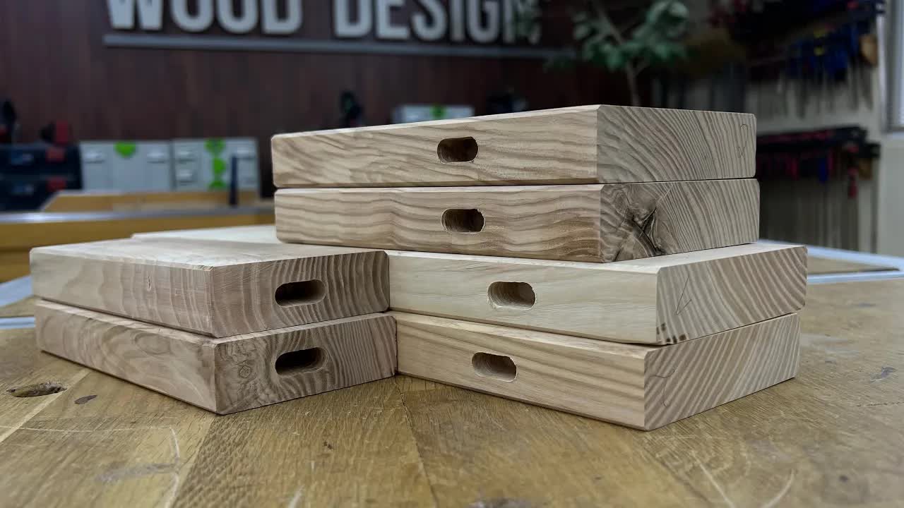 This simple table design works in every room I tried