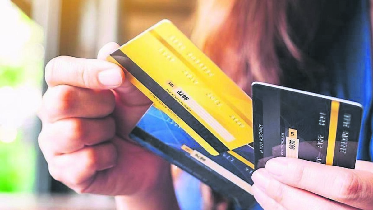 Bank warns of rise in tap-to-pay scams in busy summer months