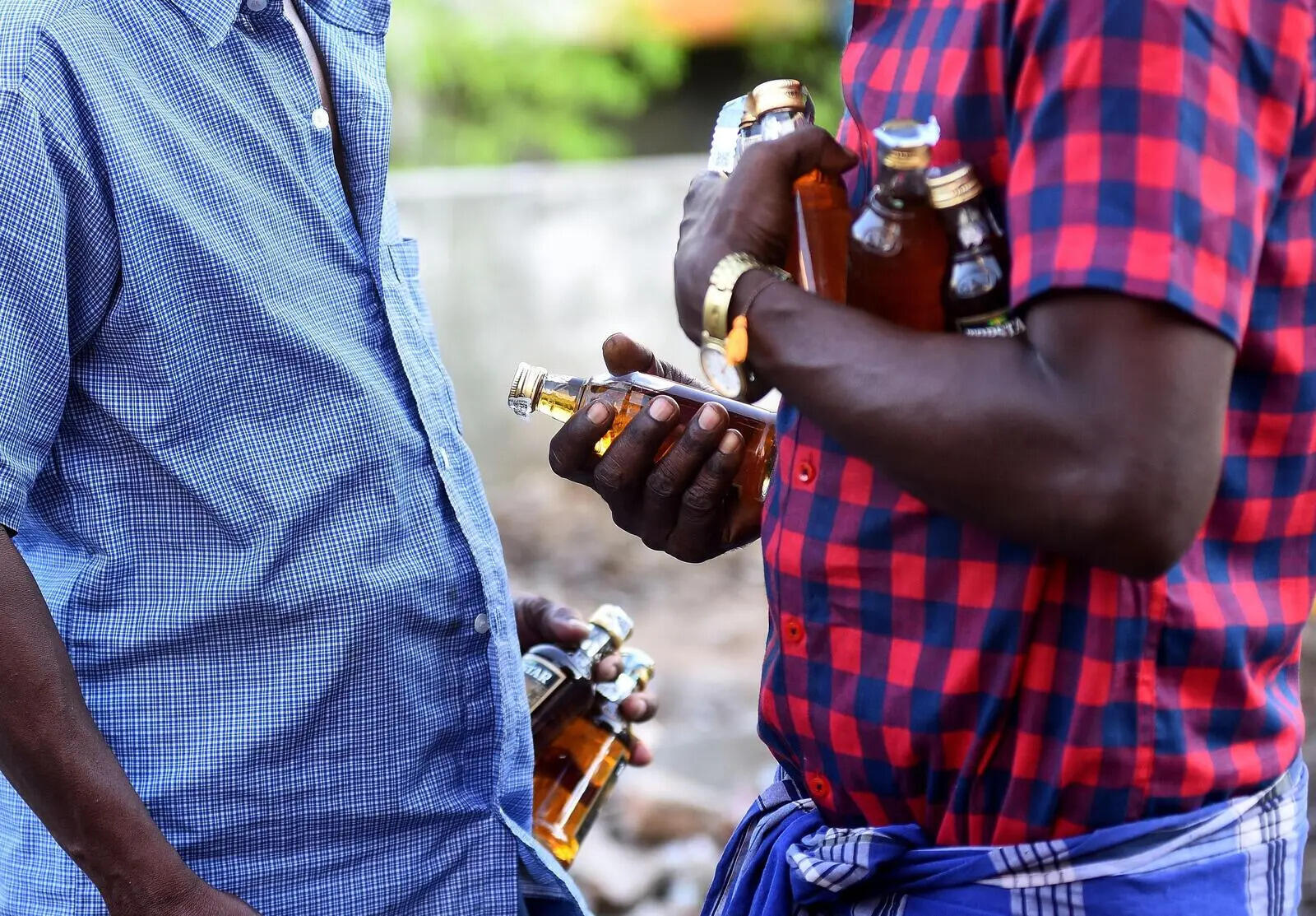 Tasmac resumes closure of liquor outlets selectively