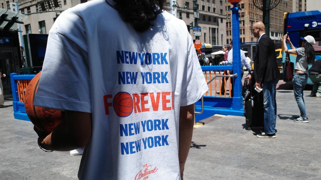 Anticipation builds across NYC as Knicks head into Game 2 of the NBA Finals